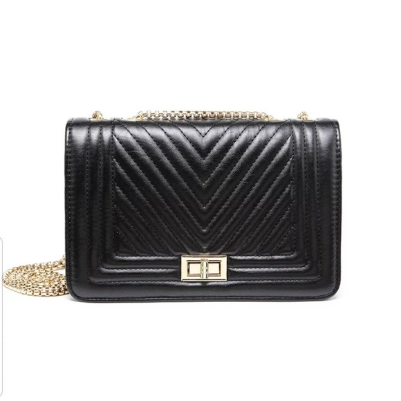 AnkarasBest | Bags | V Pattern Designer Luxury Unique Fashion Bag Red ...